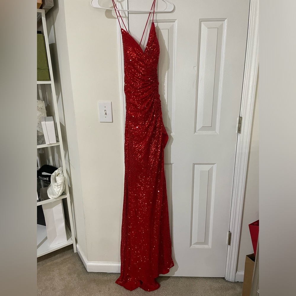 Red Sparkling Dress - Gem